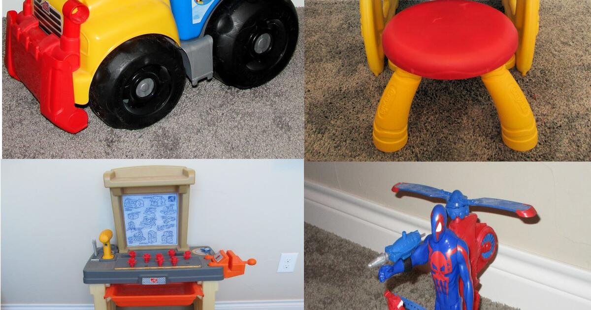 Mega Bloks Truck, Crayola Easel, Step2 Tool Bench, Marvel Spider Man ...
