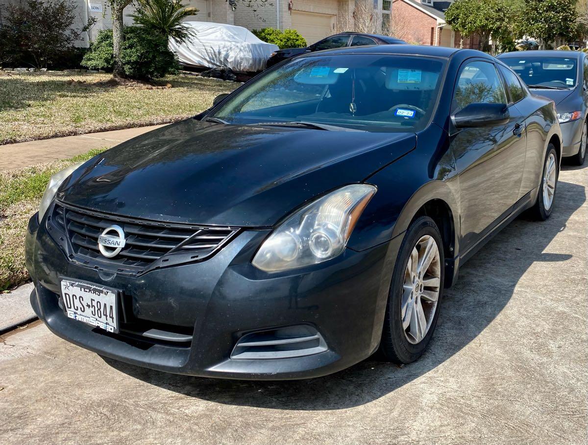 2013 black Nissan Altima 2 door 2.5 S for $2500 in Sugar Land, TX | For ...
