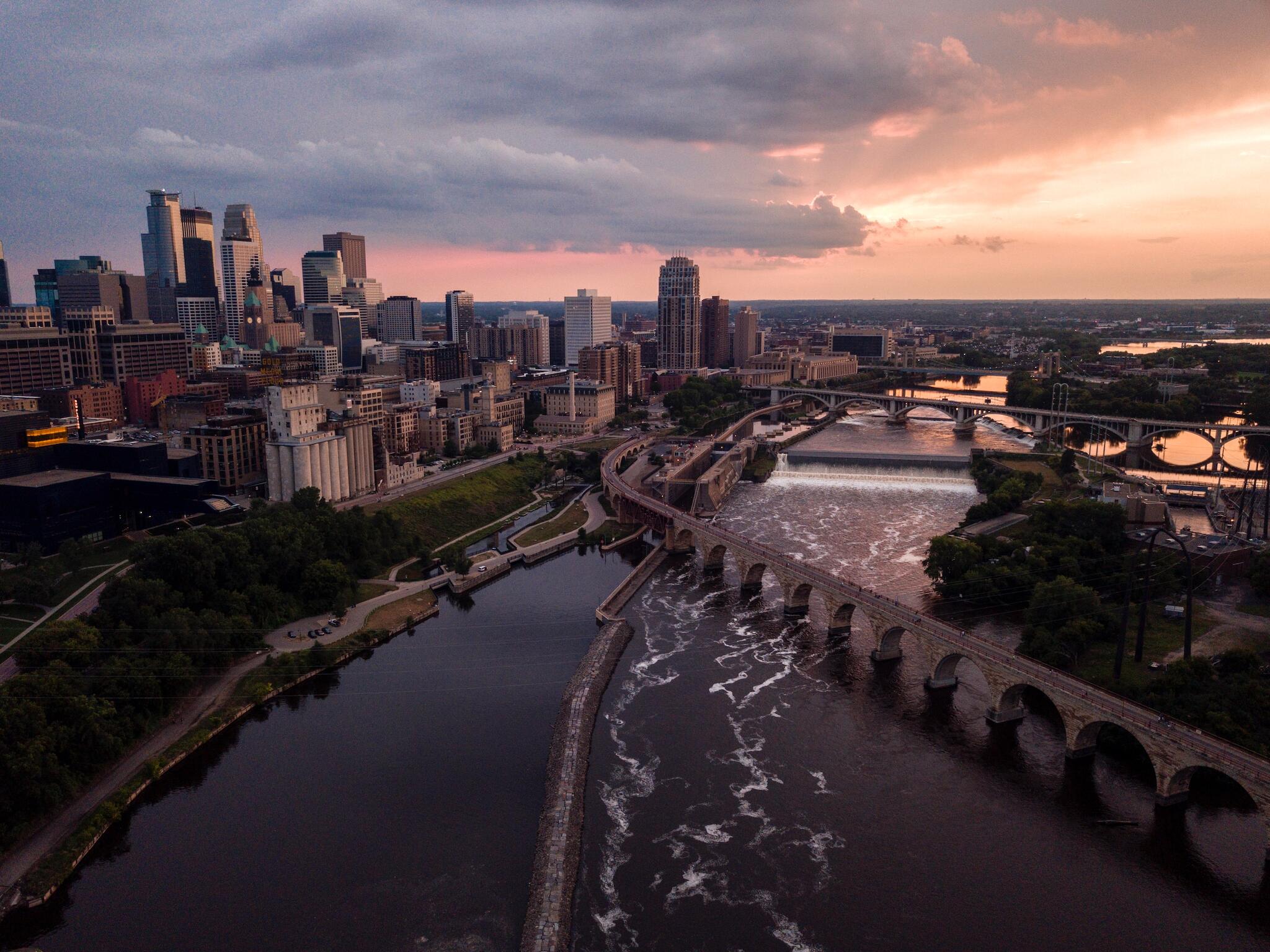 Minneapolis, MN | News, Crime, Lost Pets, Free Stuff