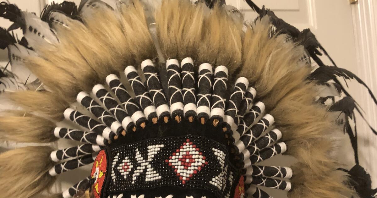 Feather Headdress for $50 in Brandon, MS | For Sale & Free — Nextdoor