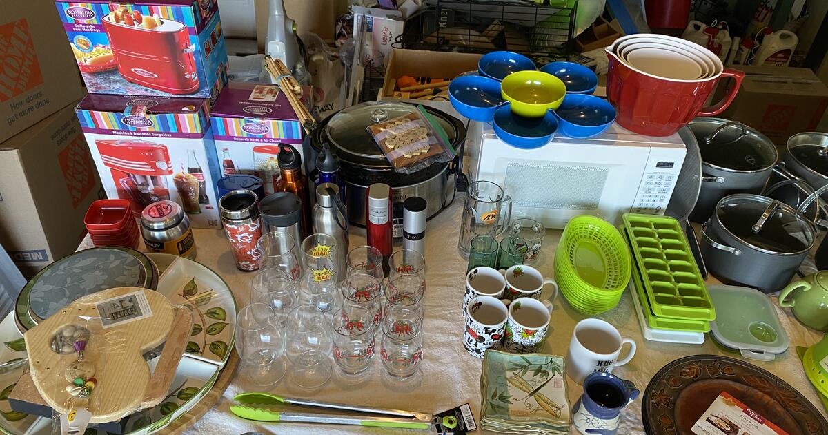 Sat 8am 2pm 991 S University Park Loop For Free In Carlin Nv For Sale And Free — Nextdoor