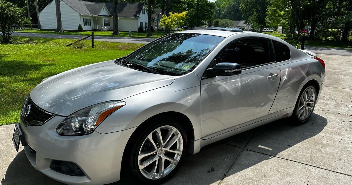2012 Nissan Altima 3.5SR Coupe V6 Automatic for $4500 in Smithfield, VA ...