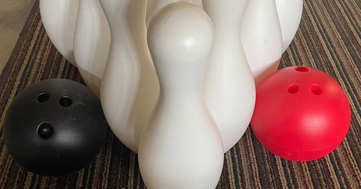 Large Plastic Bowling Pin Set with 2 Balls for Free in San Diego, CA ...