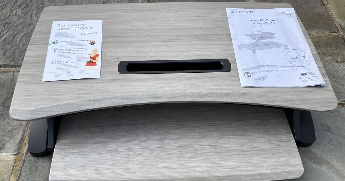 Ergotron : Small Standing Desk Converter, Laptop Sit Stand Desk Riser ...