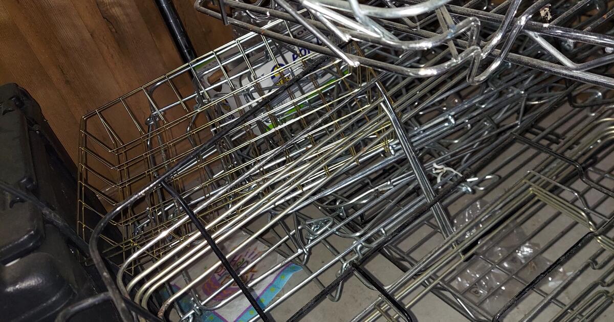 Variety of Chafing Wire Racks (12) $3/each for $36 in Martinsville, IN ...