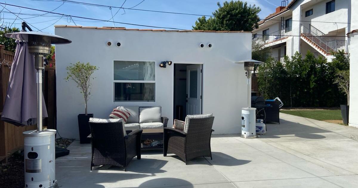 Back house ADU for rent in the beautiful Toluca Lake. for $2200 in Los Angeles, CA | For Sale ...
