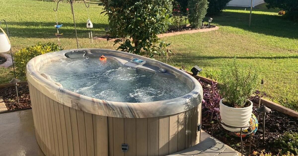 2-Person Jetted Spa for Free in Summerfield, FL | For Sale & Free ...
