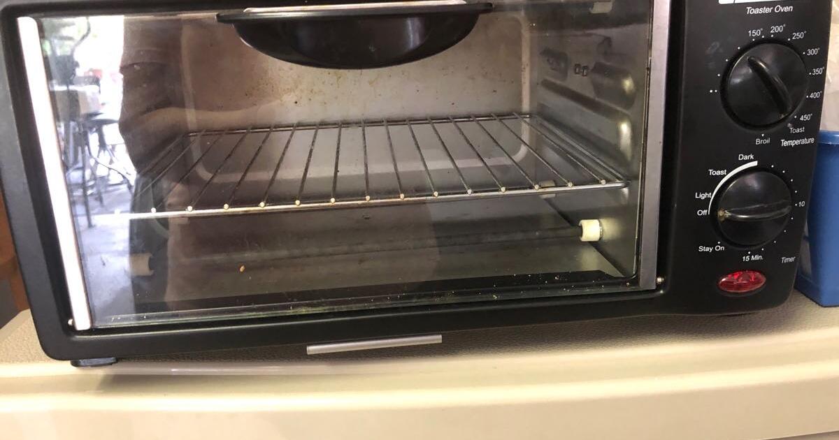Everstar Toaster Oven with 4 heating elements for $6 in Prairieville ...