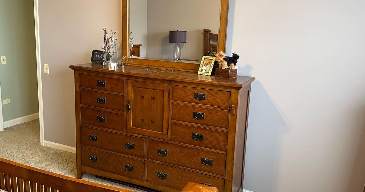 Prairie Style Bedroom Set for $1500 in Huntley, IL | For Sale & Free ...