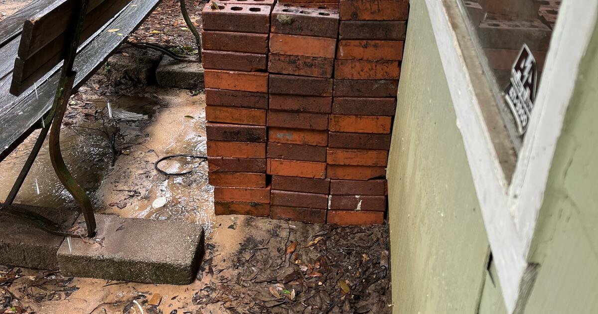 400 bricks for Free in Mobile, AL | Finds — Nextdoor