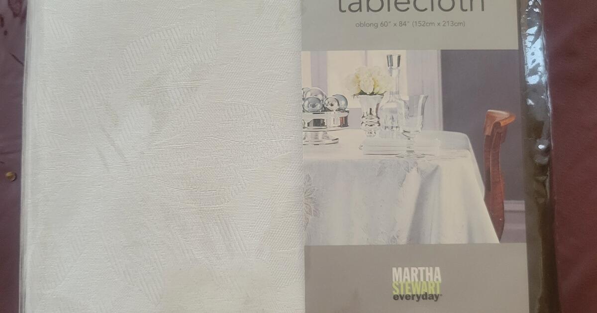 Brand New Martha Stewart Fabric Oblong Tablecloth 60 X 84 for $8 in ...