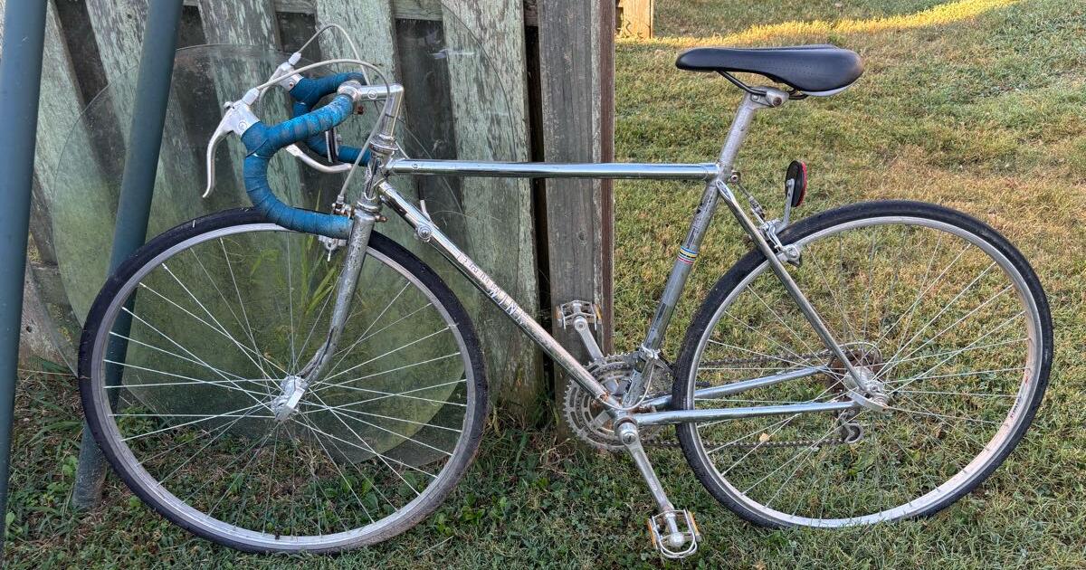 Vintage 1980’s Schwinn Super Le Tour 10 Speed Road Bike for $100 in ...