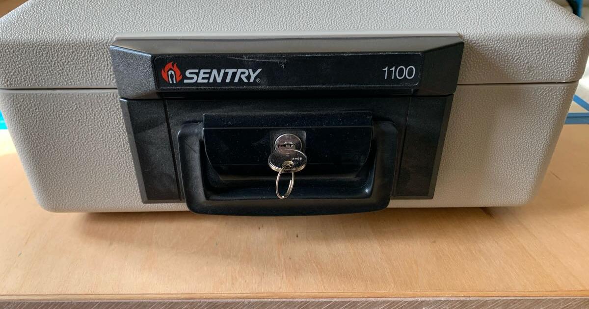 Sentry safe 1100 Fire Proof Safe with key for $30 in Lincoln, CA | For ...