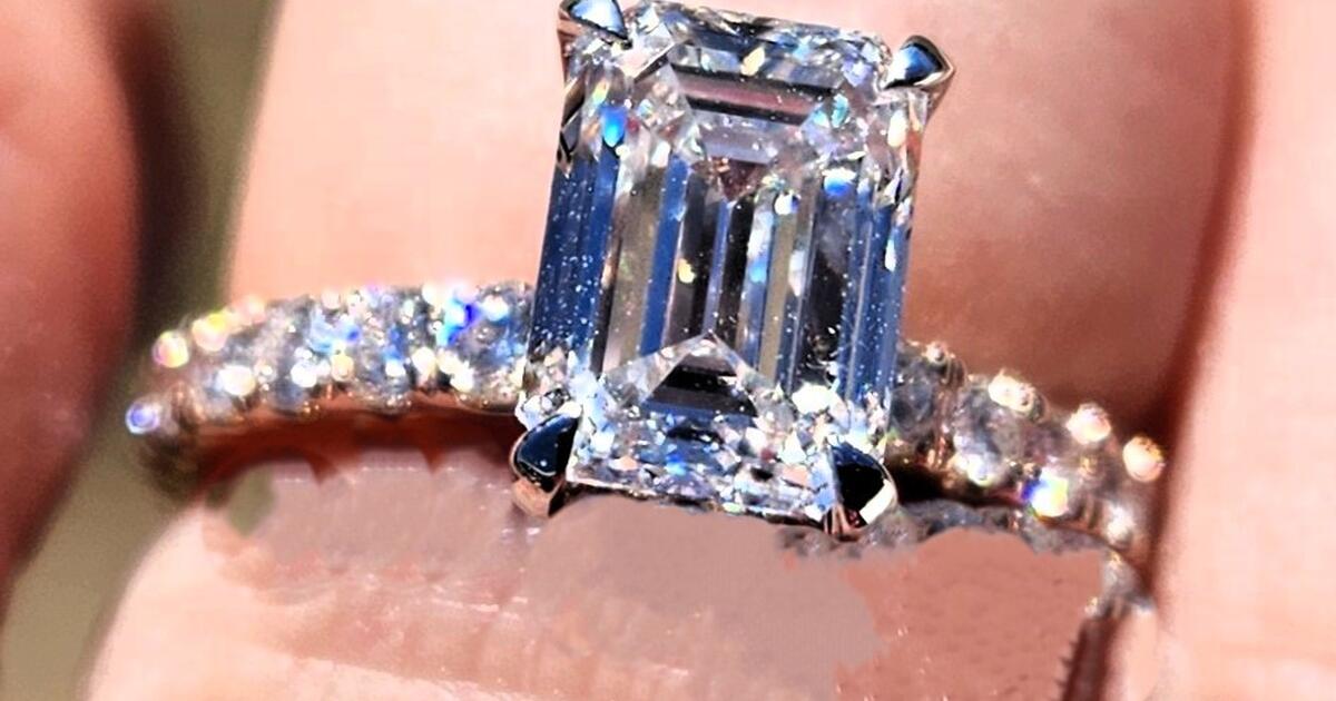 2.50 CT E /VS 1 Emerald cut Lab Created Engagement Ring for $6000 in ...