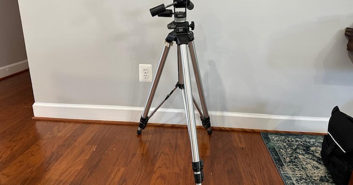 Bogen Manfrotto 3036 Professional Tripod W/ Bogen 3047 Head for $79 in ...