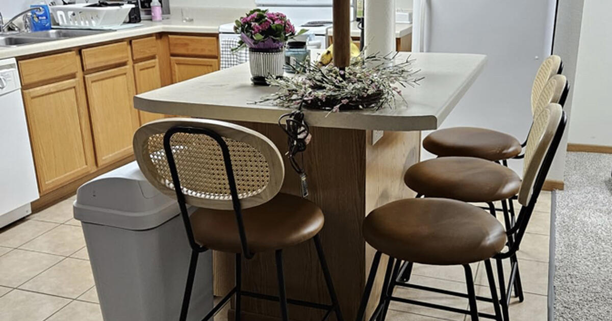 Stunning Craftsmanship Eco-Friendly Bespoke Woven Rattan Counter Height ...