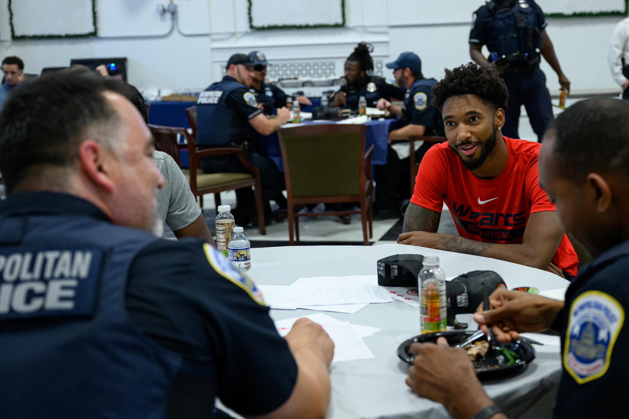 Wizards current and former players, along Monumental Sports and Food on ...