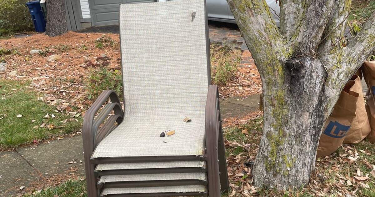 Outdoor chairs & kitty litter box for Free in Columbus, OH | For Sale ...