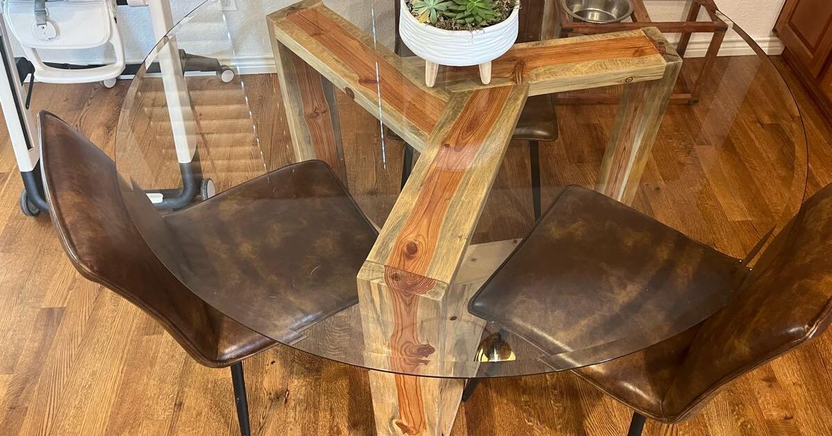 Custom table and chairs for $525 in Highlands Ranch, CO | For Sale ...