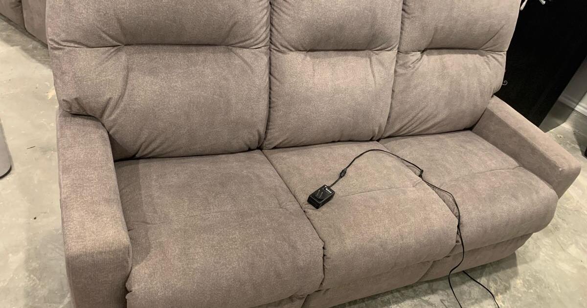 Reclining sofas from NFM in Greenville, TX | For Sale & Free — Nextdoor