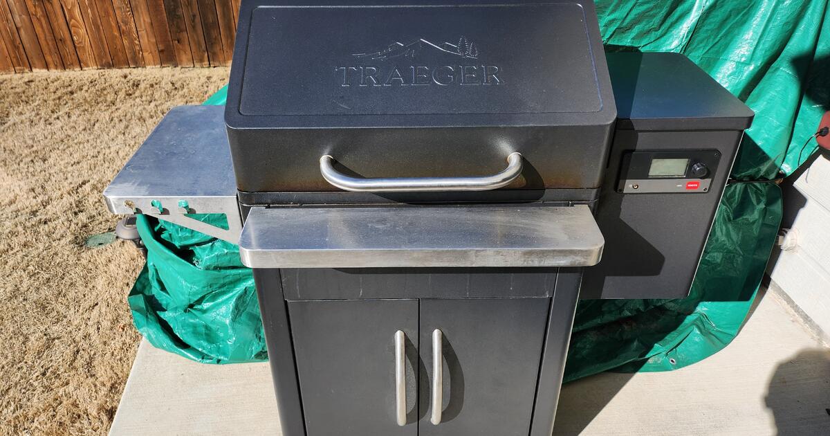 Traeger Pellet Grill - Silverton 620 for $500 in Fort Worth, TX | For ...