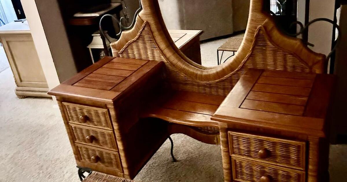 Wicker and rod iron vanity, headboard, foot board , bench and chair for ...