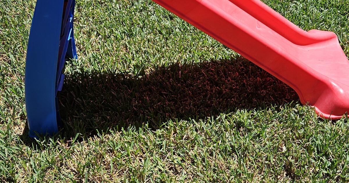 Little Tykes Slide for Free in Glendale, CA | For Sale & Free — Nextdoor