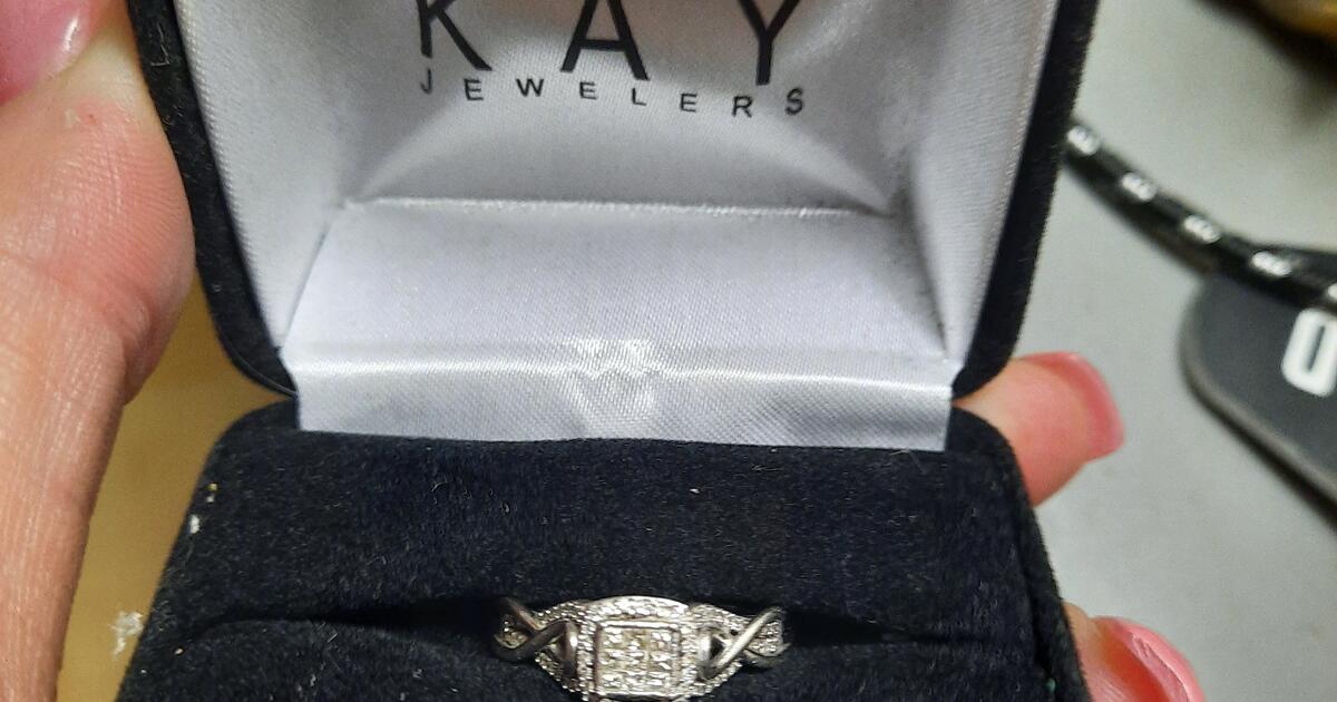 Hallmark Infinity Engagement Ring Kay Jewelers SZ 7 in Apache Junction ...