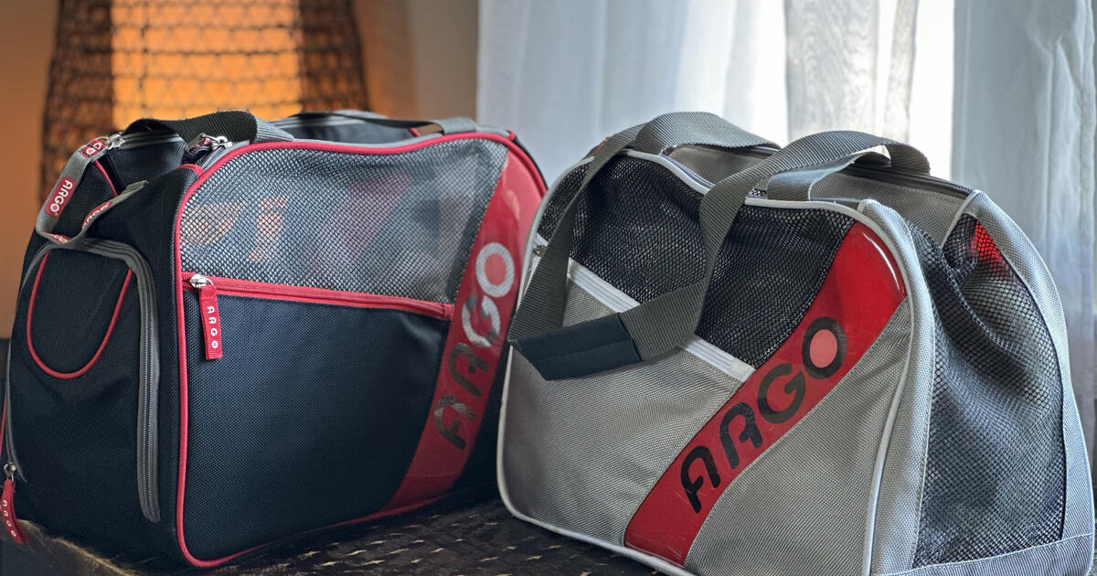 (REDUCED) Argo Pet Carriers - $20 for both carriers. for $20 in ...