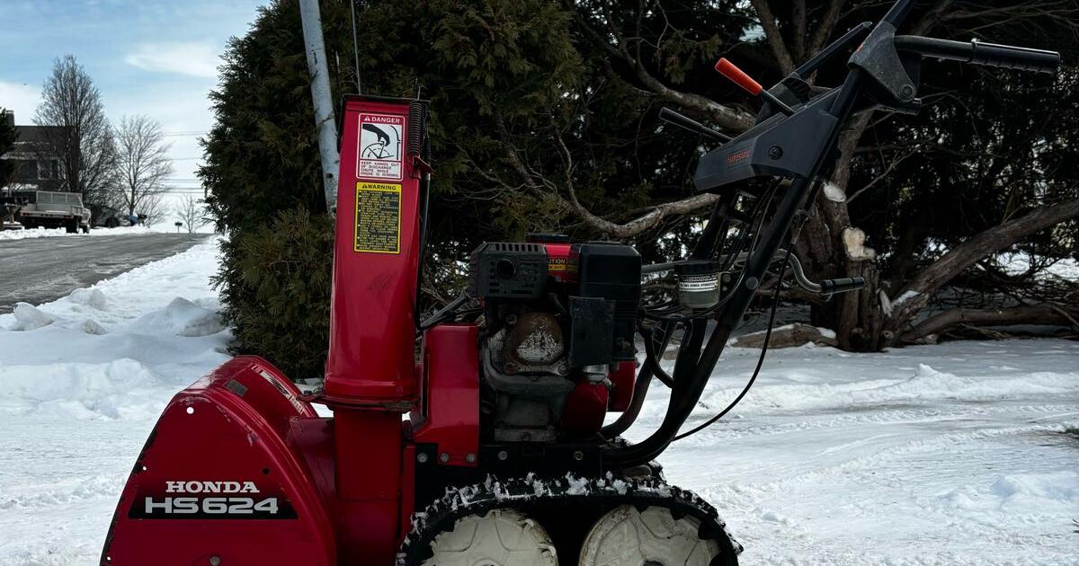 Honda HS624 Snowblower HYDROSTATIC for $295 in Hampstead, MD | For Sale ...