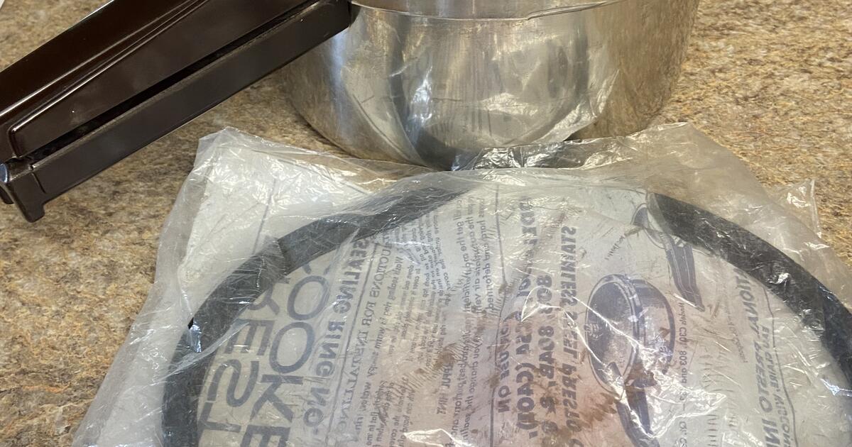 Presto Pressure Cooker for $15 in Pflugerville, TX | For Sale & Free ...