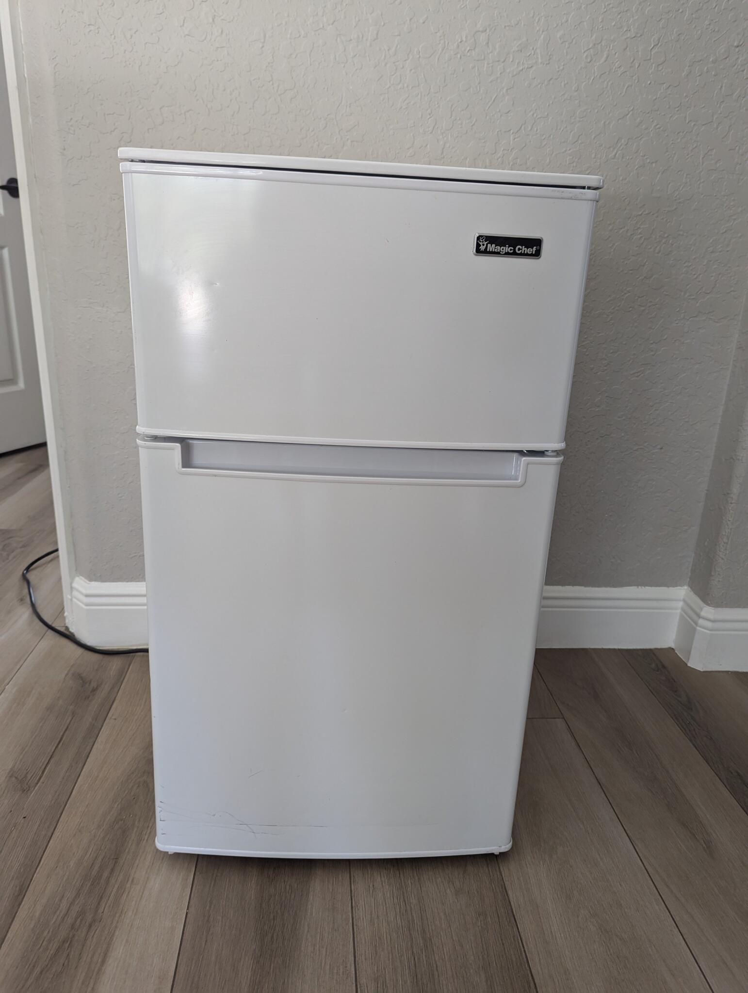 Used Mini Fridge With Freezer Magic Chef for $80 in Bradenton, FL | For ...