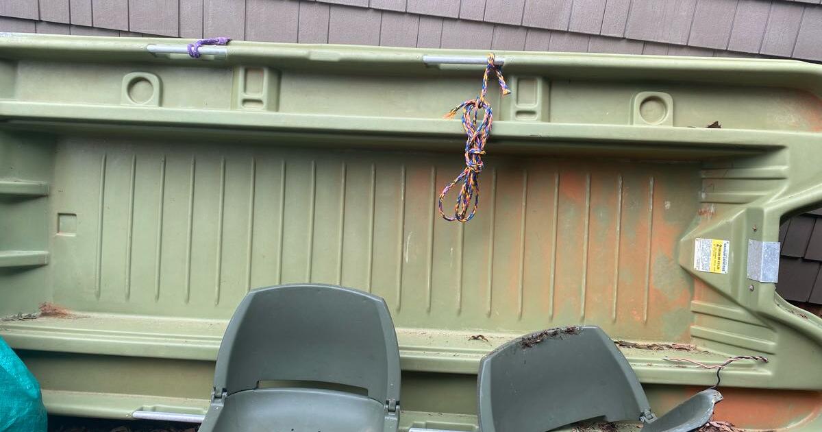 2 man boat just pick / trolling motor and battery $75 for $75 in ...