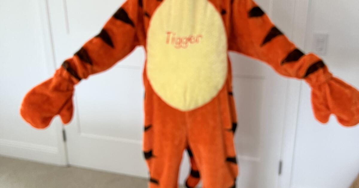 Disney Tigger Costume for $35 in Seal Beach, CA | For Sale & Free ...