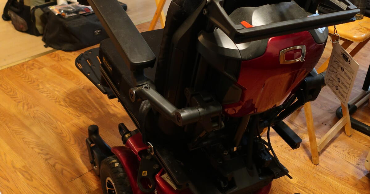 Quantum J6 Power Wheelchair with Tilt (I think) for $1555 in Buffalo ...