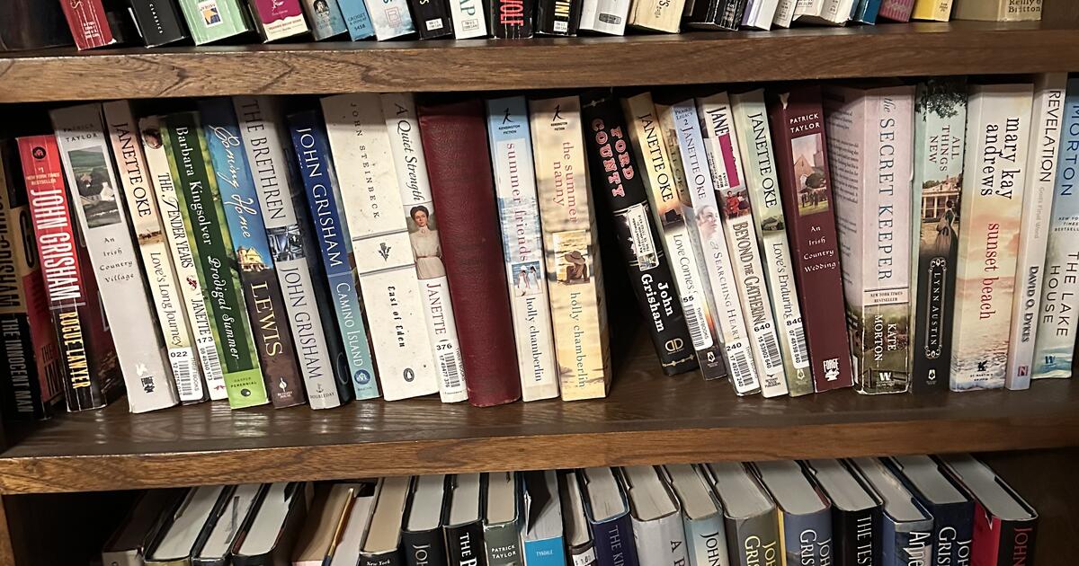 Books - hard backs and paperback for $1 in Flint, TX | For Sale & Free ...