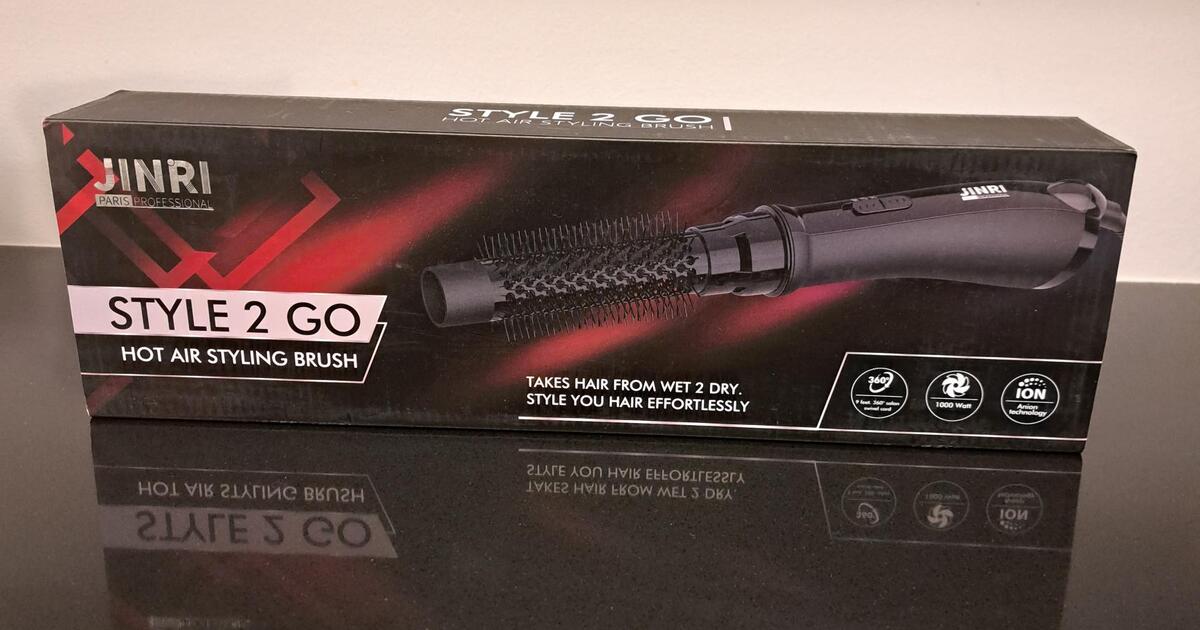 Jinri Style 2 Go Hot Air Styling Brush for Free in Glen Ellyn, IL ...