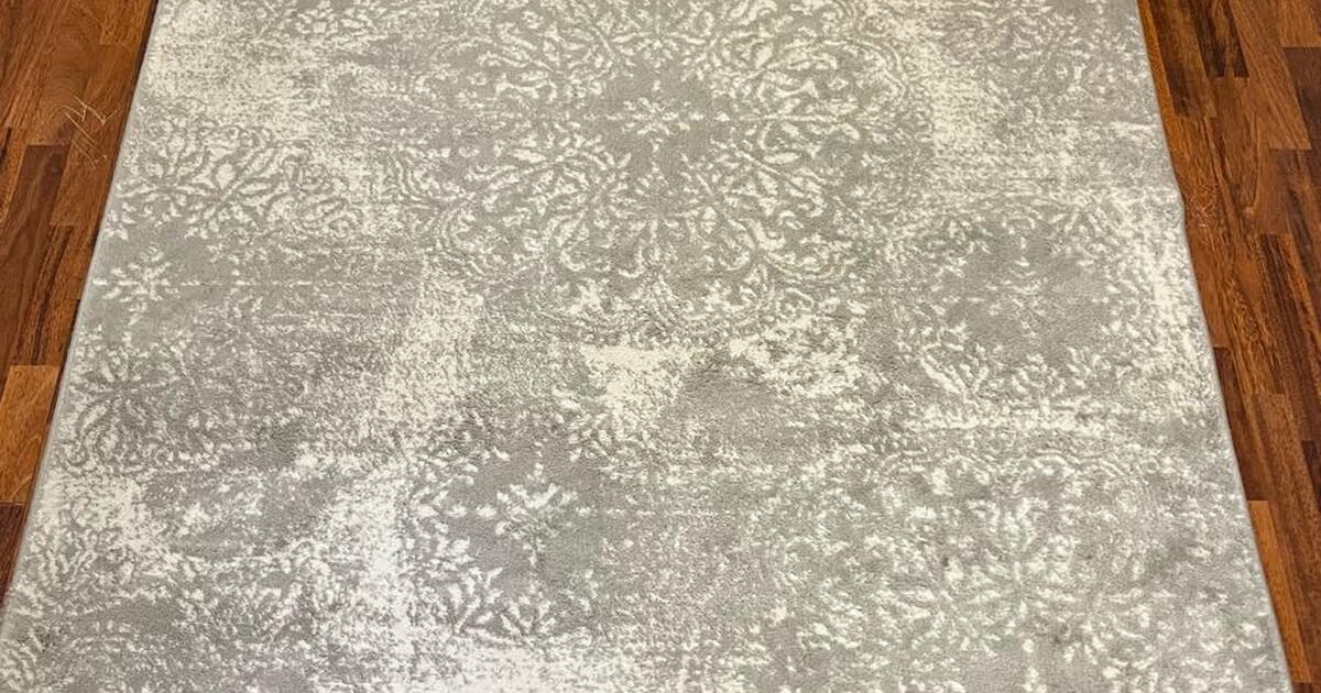 8x5 rug for $30 in Mobile, AL | For Sale & Free — Nextdoor