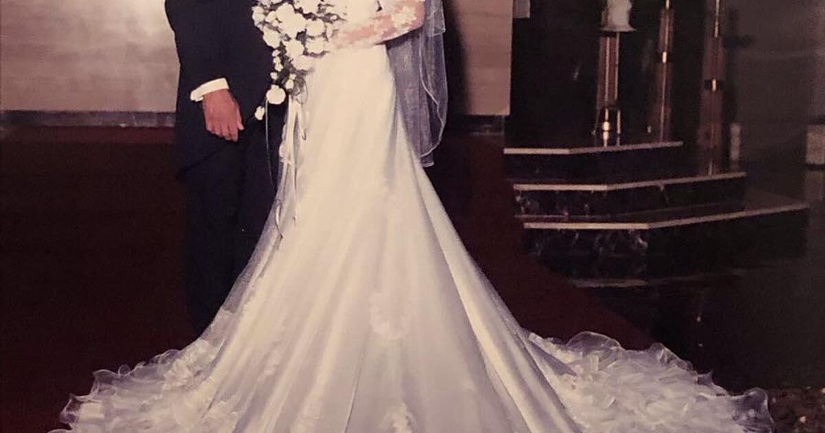 Gorgeous 1985 wedding dress and veil for $500 in Rockville, MD | Finds ...