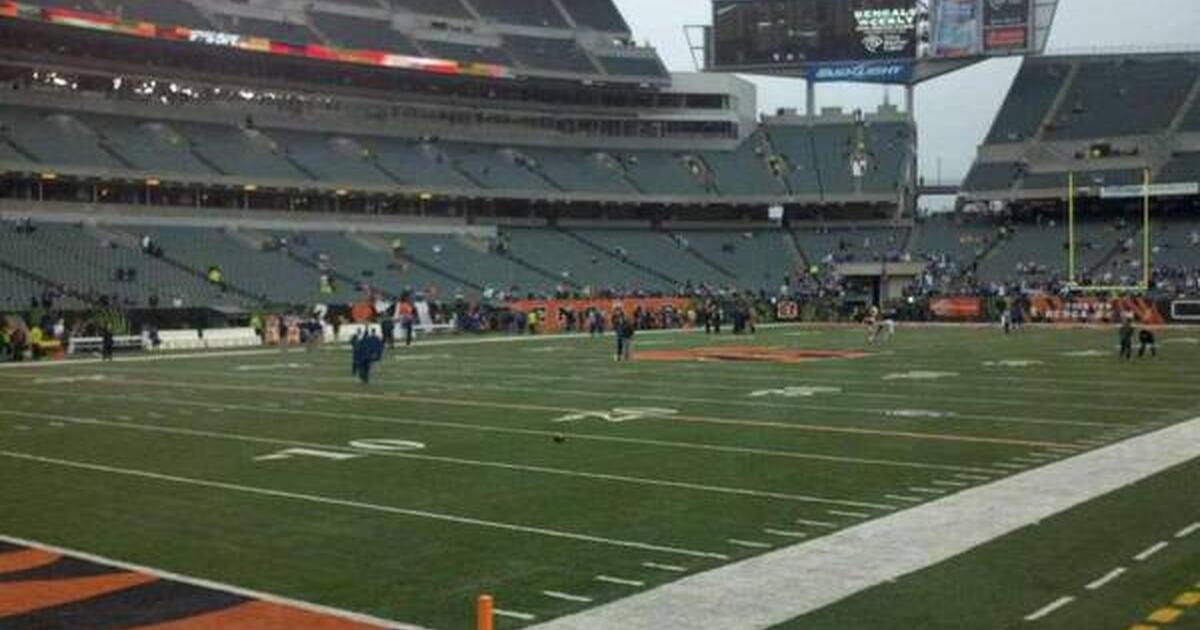 CINCINNATI BENGALS SEASON TICKETS, LOWER LEVEL, ROW 5 for $1 in ...