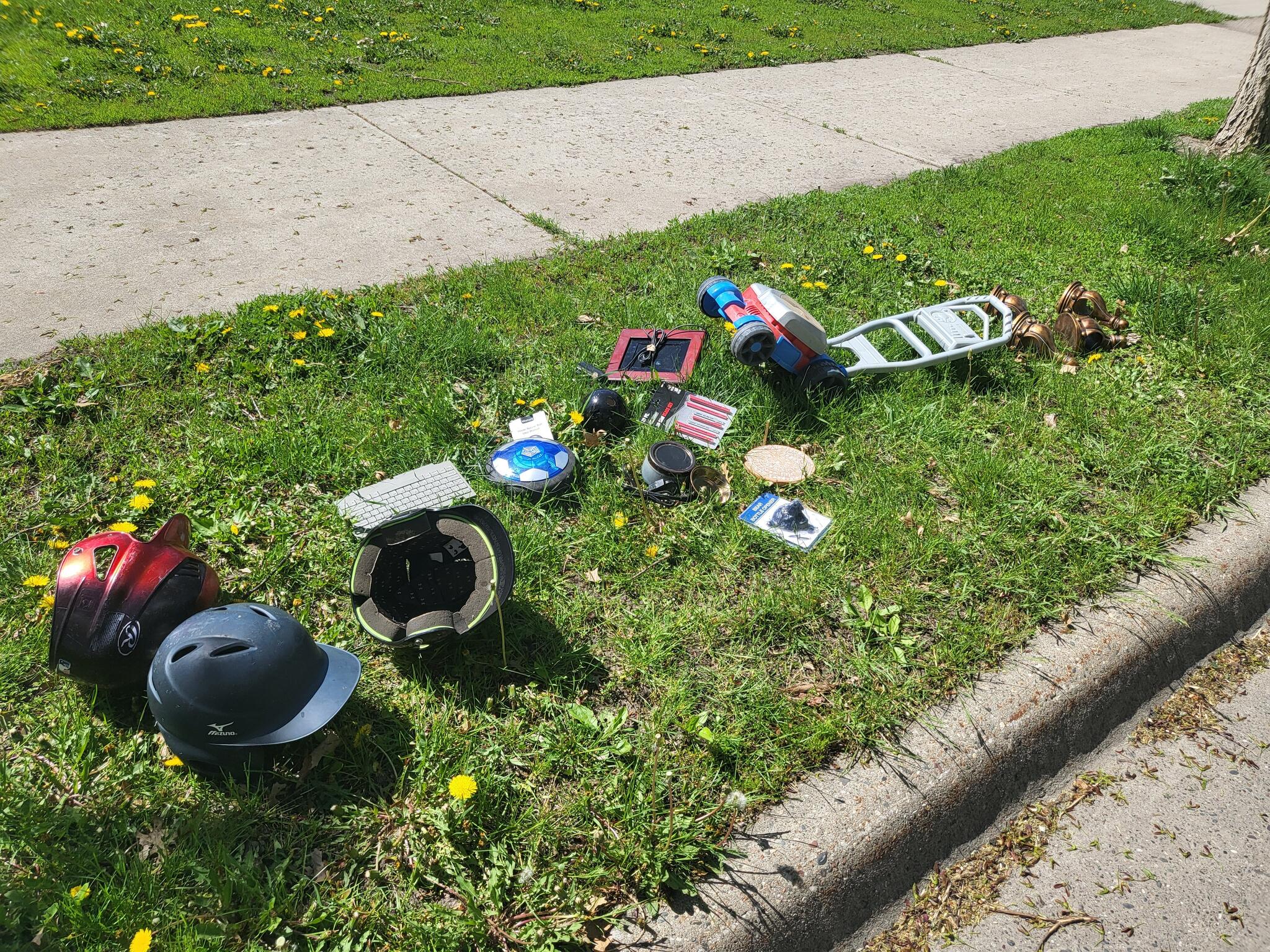 Free Stuff On Curb for Free in Minneapolis, MN | For Sale & Free — Nextdoor