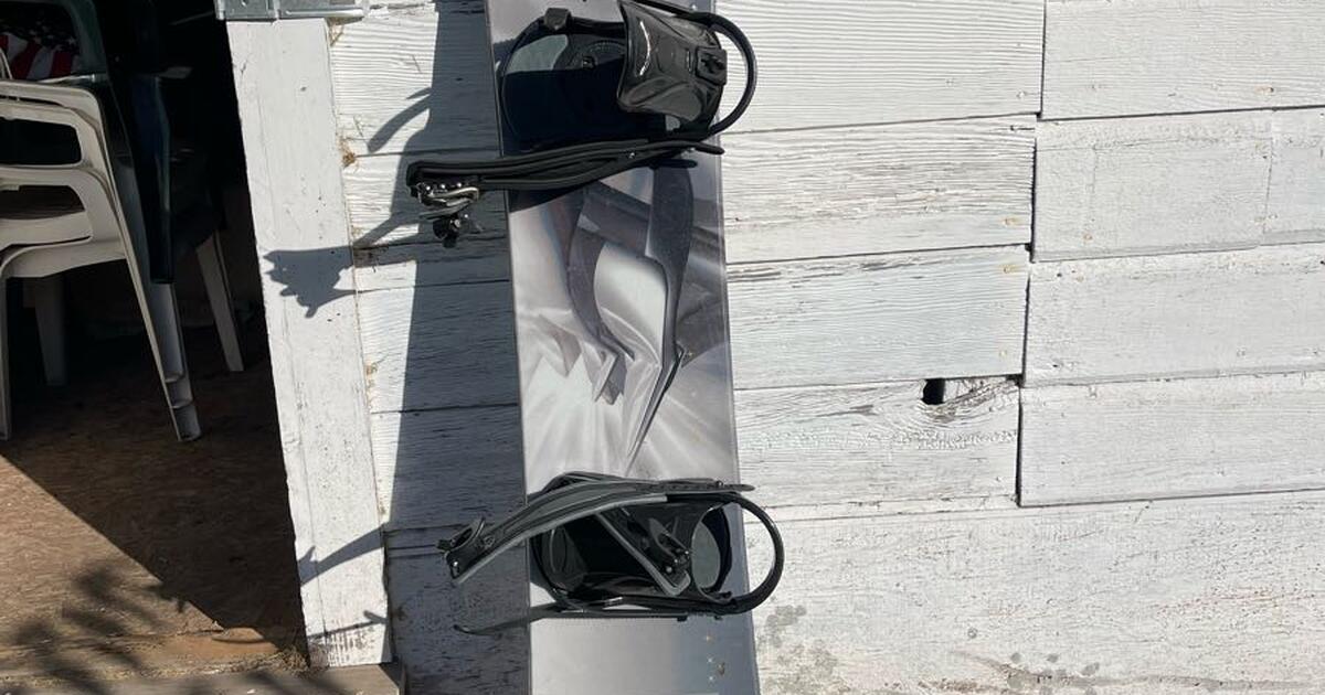 Avalanche Snowboard with Bindings for Free in Port Townsend, WA | For ...