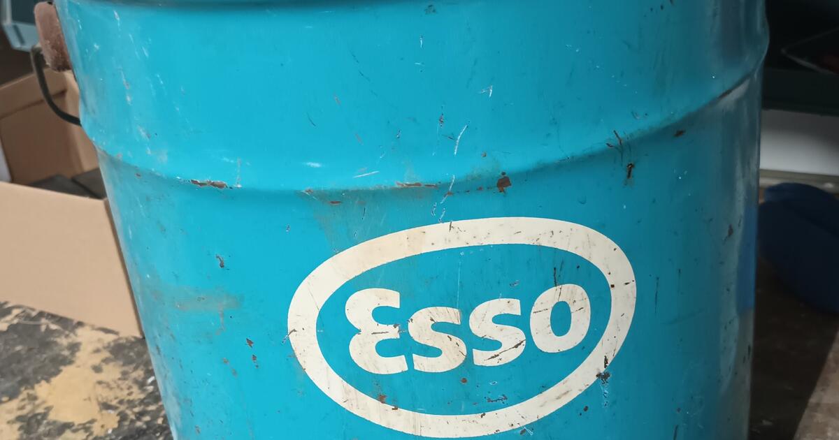 Esso Bucket for Free in Stewartstown, PA | For Sale & Free — Nextdoor