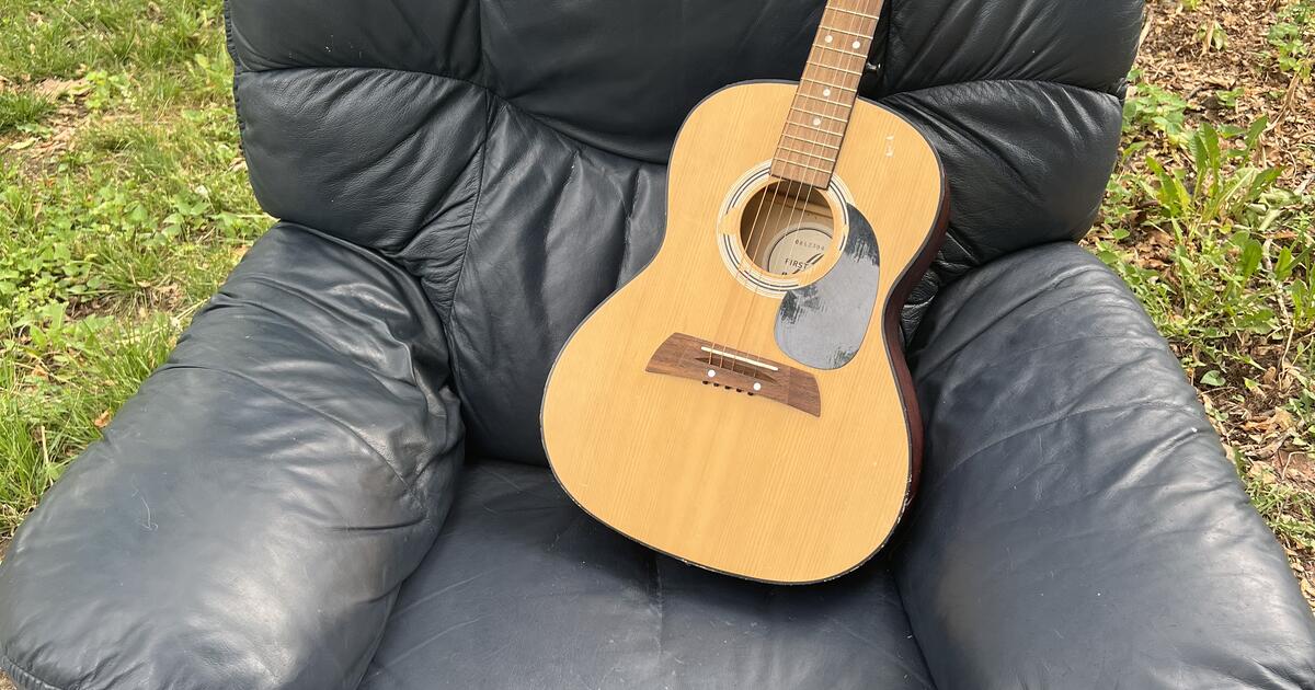 G Sale-Recliner, Tables, Chairs, Weed eater/trimmer, etc for Free in La ...