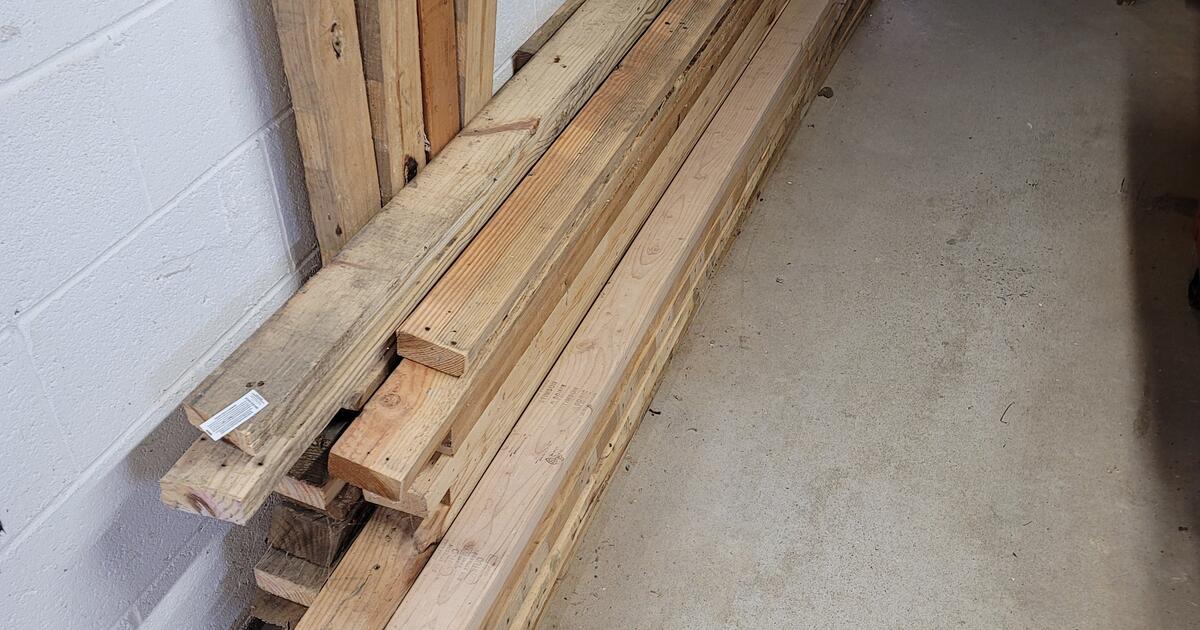 2x4 Construction Lumber for Free in Marietta, GA | For Sale & Free ...