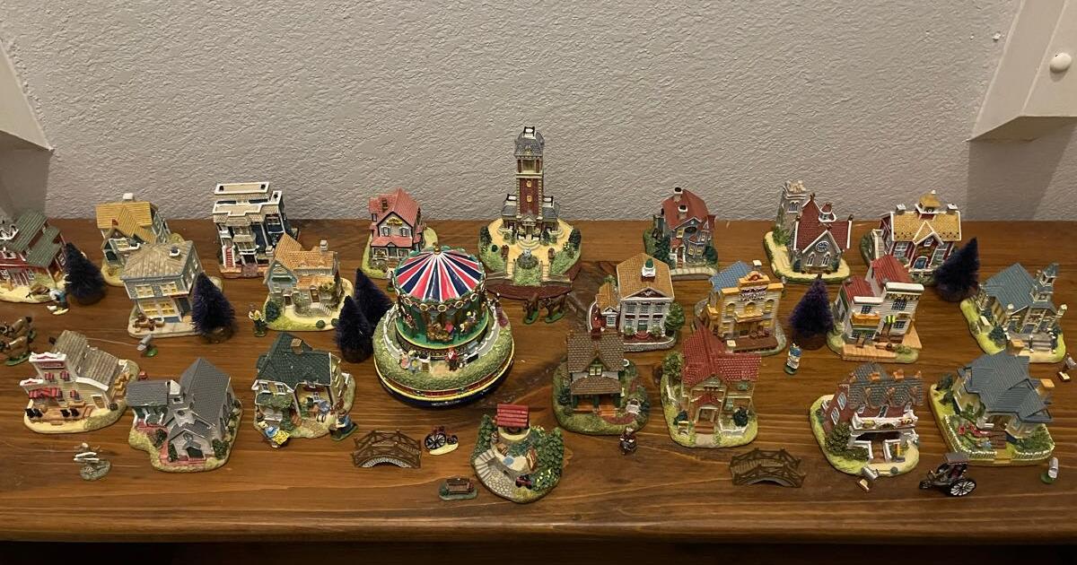 Liberty Falls Collection for $45 in Garland, TX | For Sale & Free ...