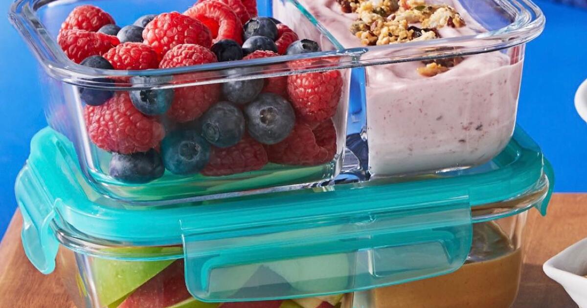 Pyrex Meal Prep Glass Container with Plastic Lids - SET OF 2 for $10 in ...