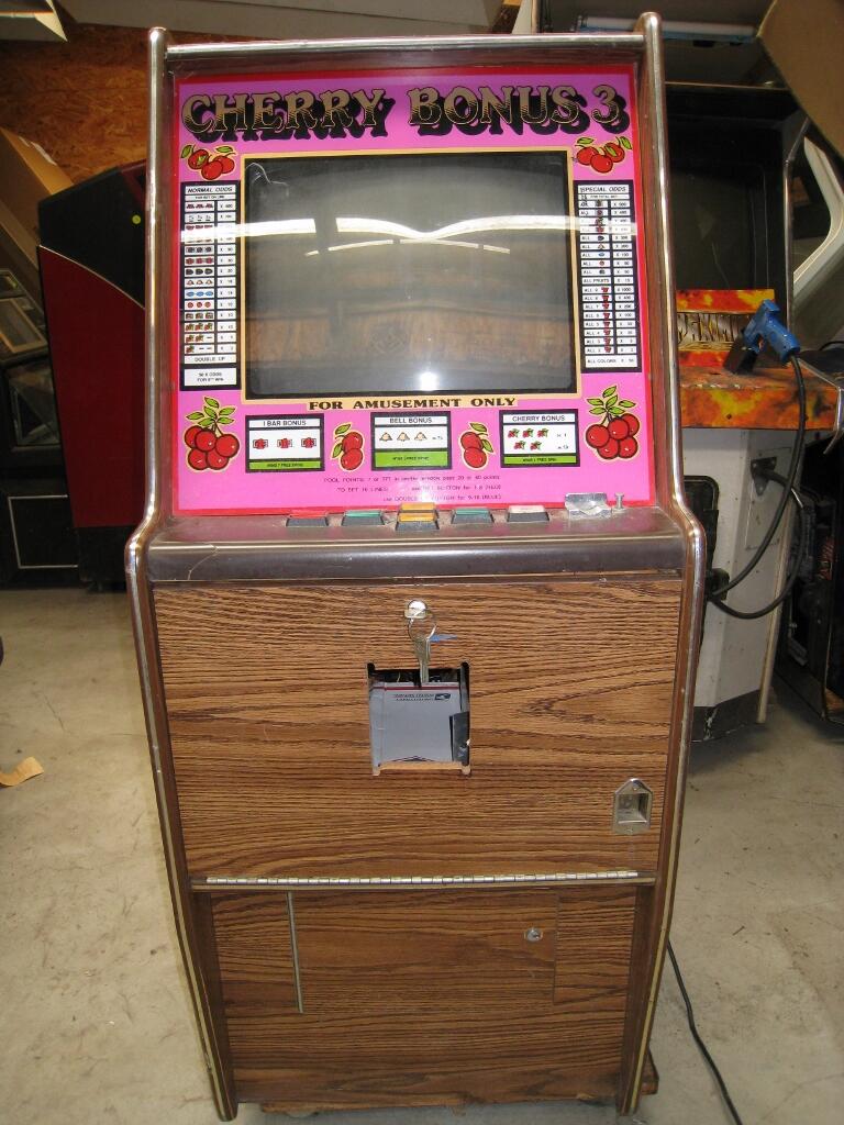 RARE FIND! Vintage Cherry Bonus 3 Poker Slot Arcade Machine $400 for $400 in Prescott, AZ | For ...