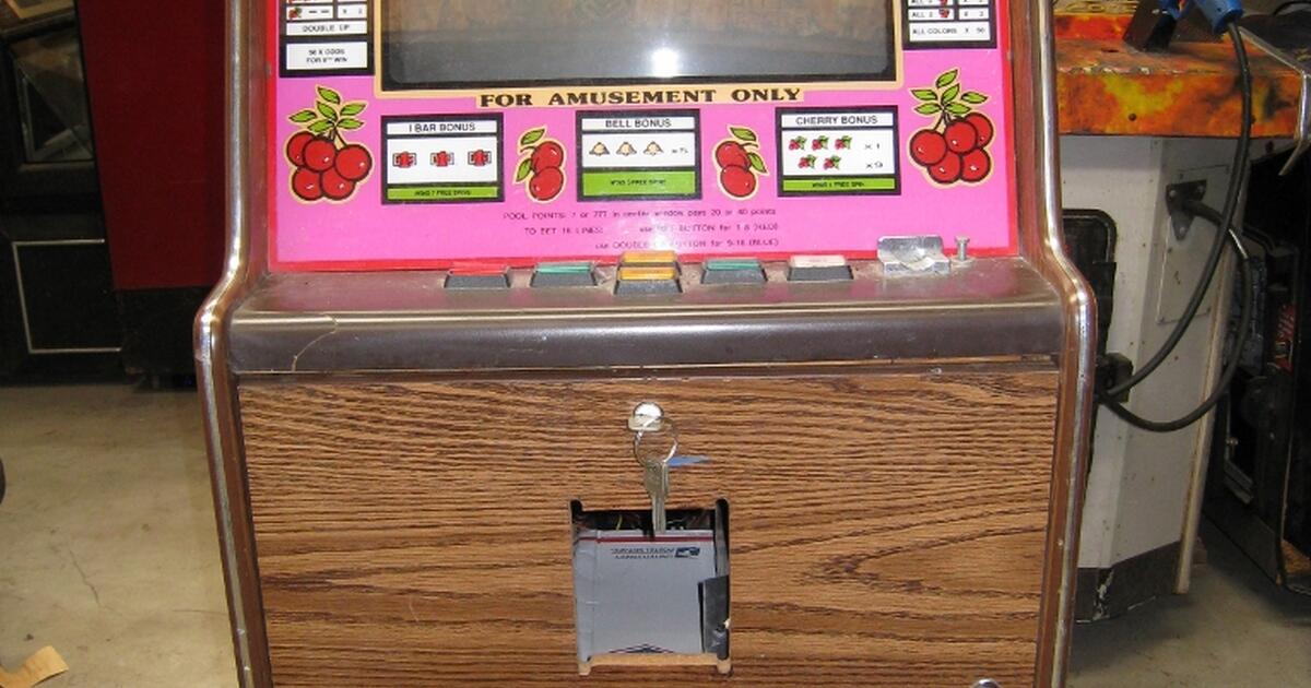 RARE FIND! Vintage Cherry Bonus 3 Poker Slot Arcade Machine $400 for ...