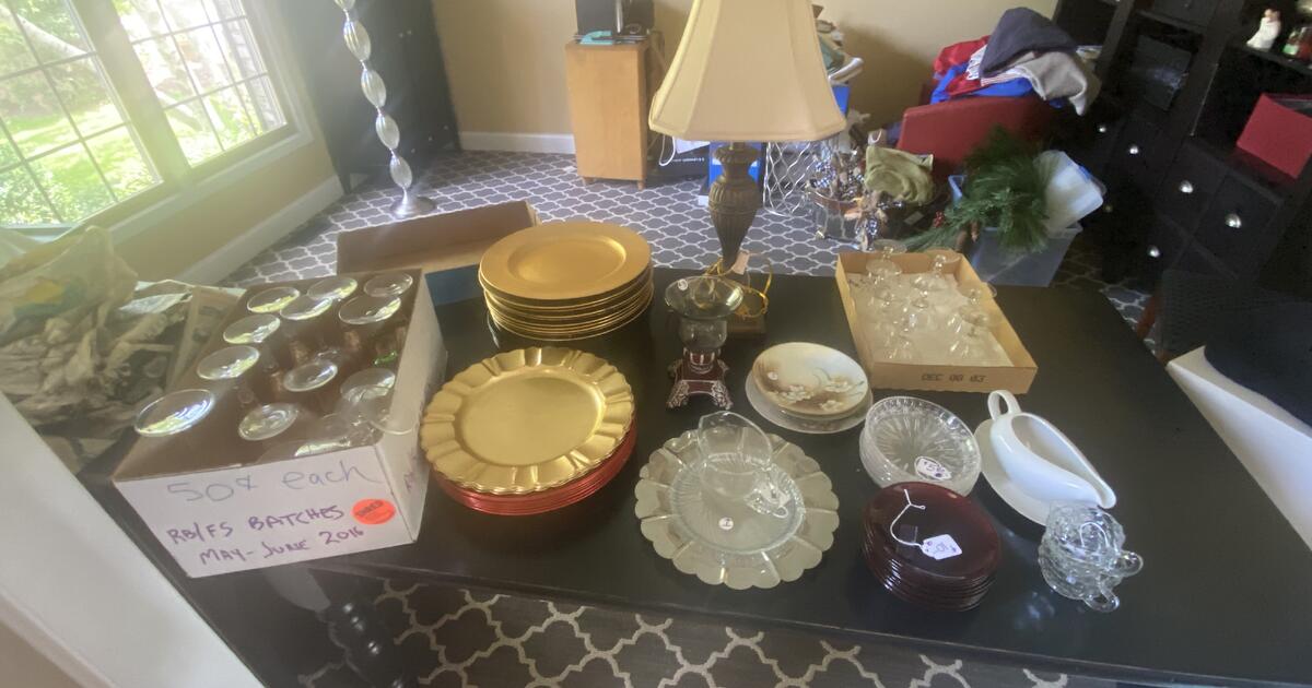 Tons of stuff still left from moving sale for $1 in Fort Collins, CO ...
